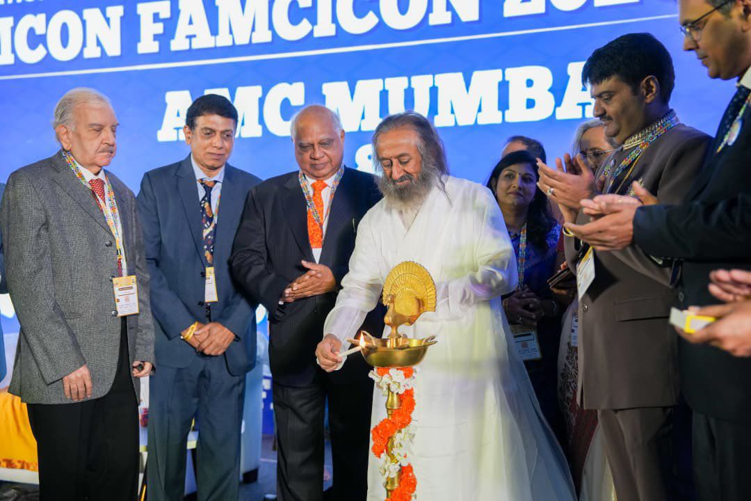 Sri Sri Ravi Shankar Extends Support to Goa’s ‘Enough is Enough’ People ...